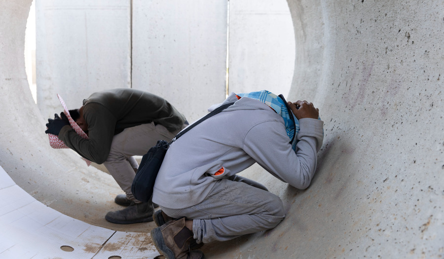 Radeloze arbeidsmigranten in Israël: ‘Alsjeblieft, red hen’ | Kerk in Actie